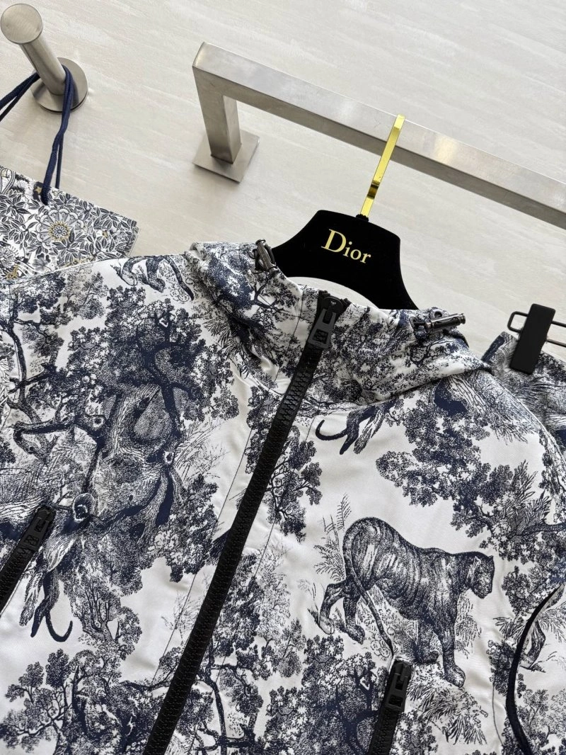High accuracy Christian Dior Short Suits