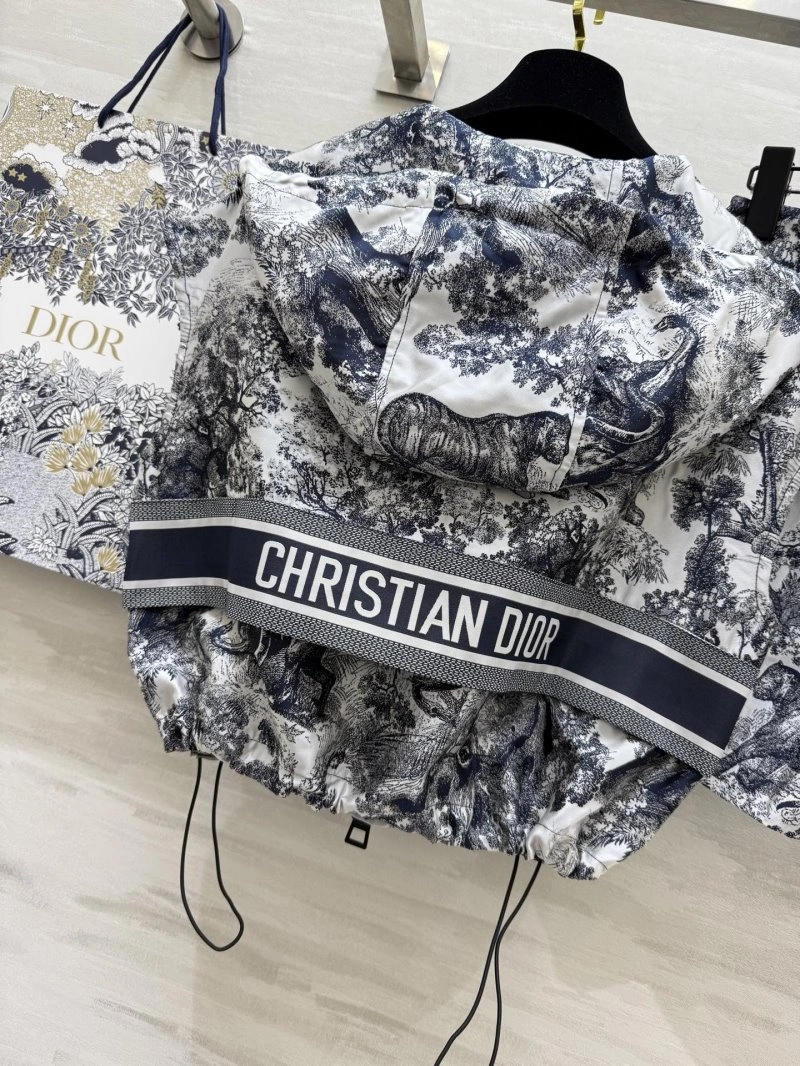 High accuracy Christian Dior Short Suits