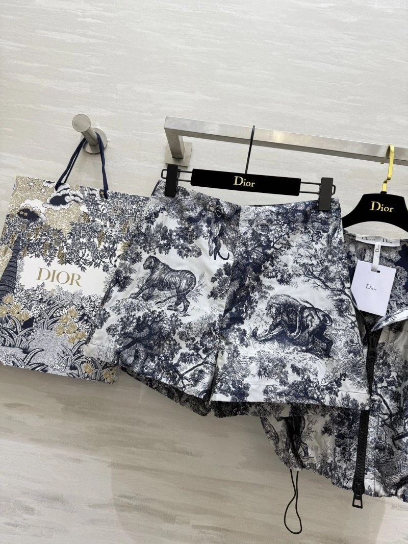 High accuracy Christian Dior Short Suits