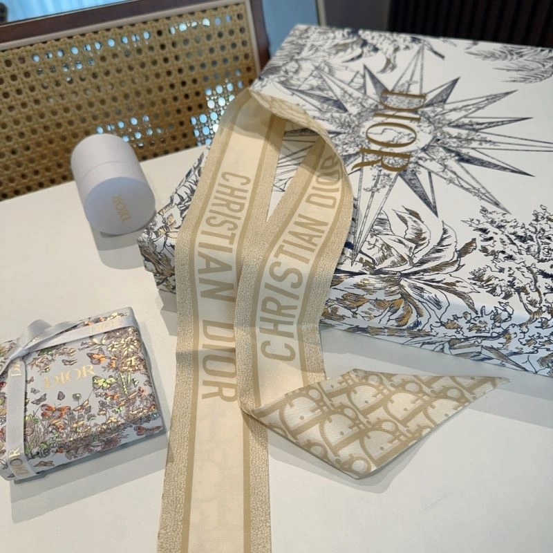 Low-cost Christian Dior Silk