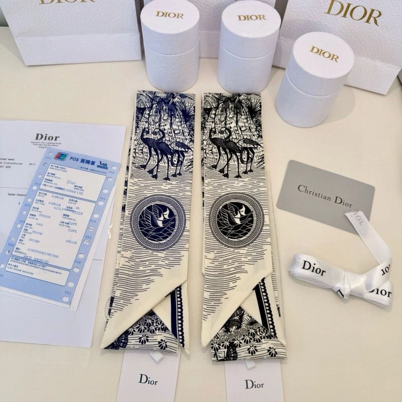 Low-cost Christian Dior Silk