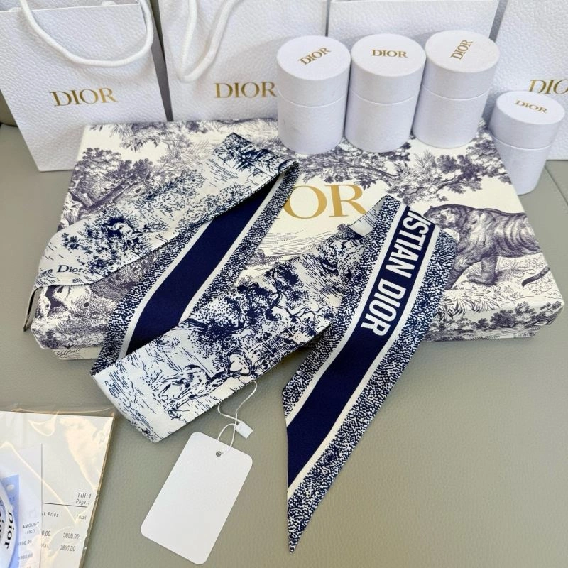 Indistinguishable Christian Dior Silk