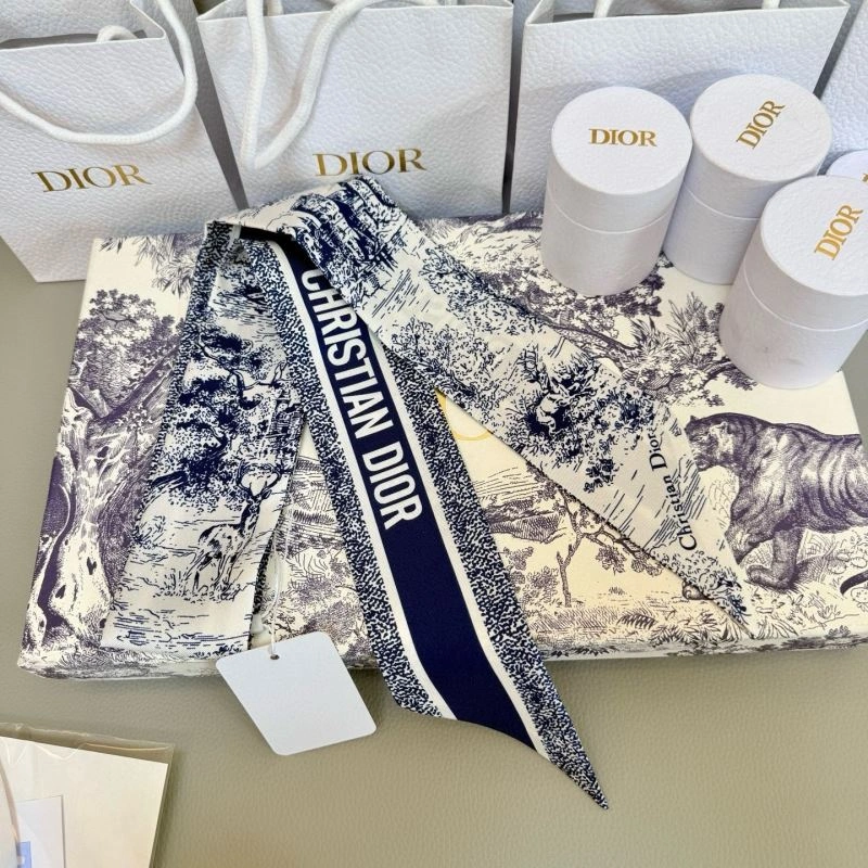 Indistinguishable Christian Dior Silk