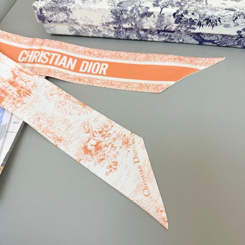 Accurate model Christian Dior Silk