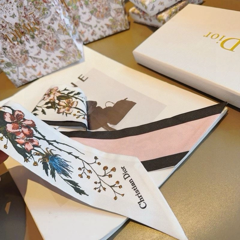 Low-cost Christian Dior Silk