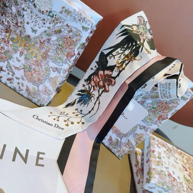 Low-cost Christian Dior Silk