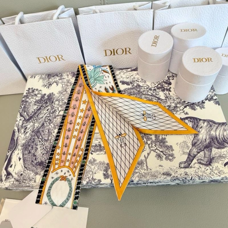 Low-cost Christian Dior Silk