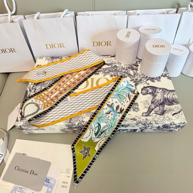 Low-cost Christian Dior Silk