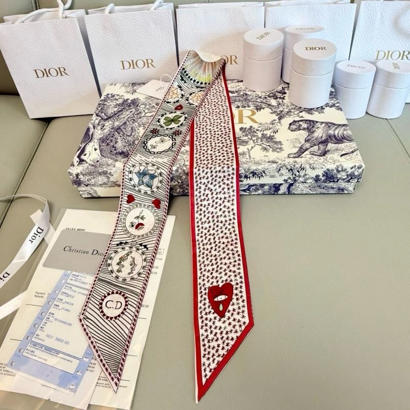 Low-cost Christian Dior Silk