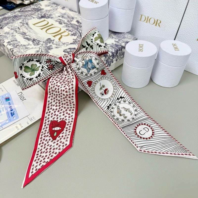 Low-cost Christian Dior Silk