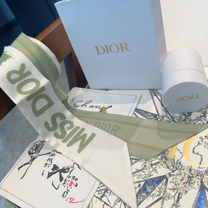 Precise copy Christian Dior Silk