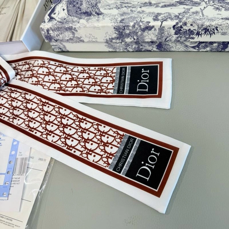 Indistinguishable Christian Dior Silk