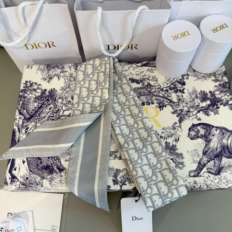 Legit Christian Dior Silk