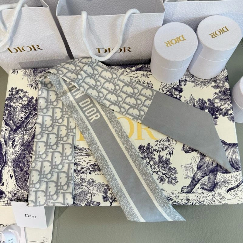 Legit Christian Dior Silk