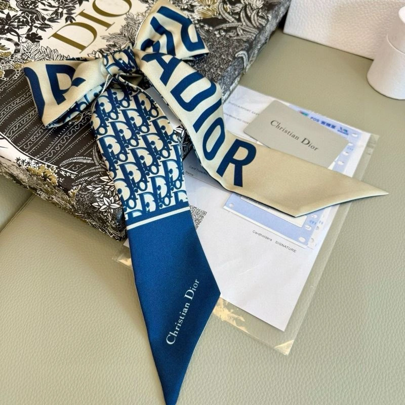 Low-cost Christian Dior Silk