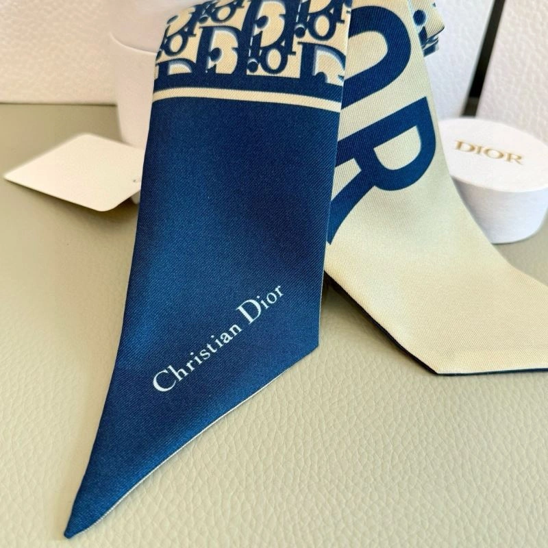 Low-cost Christian Dior Silk