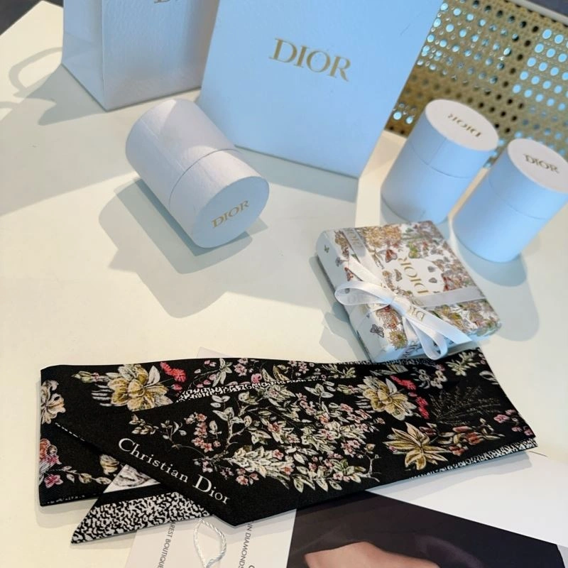 Brand-original Christian Dior Silk