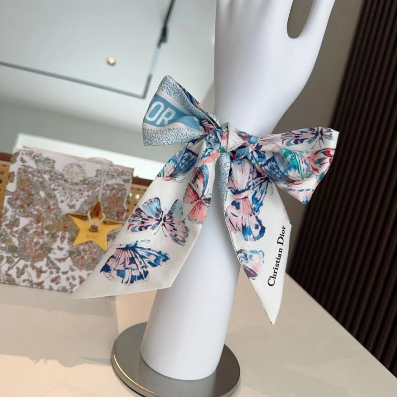 Indistinguishable Christian Dior Silk