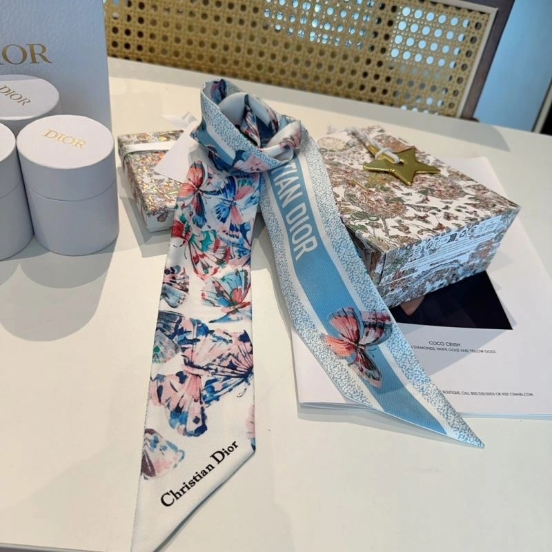 Indistinguishable Christian Dior Silk