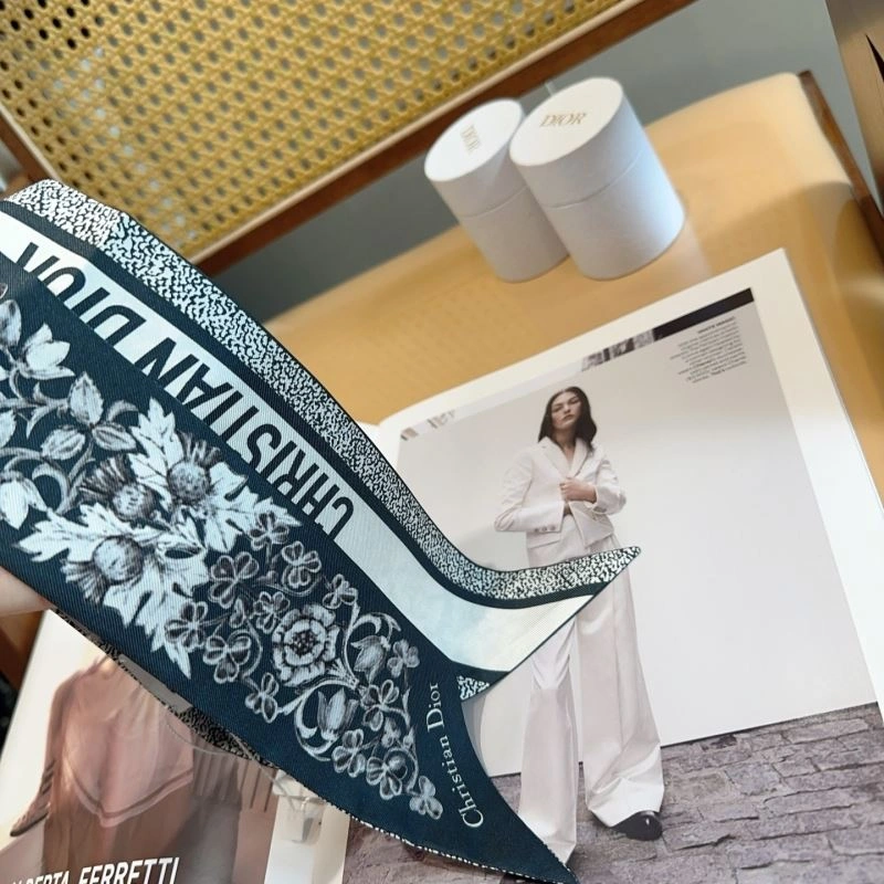 High accuracy Christian Dior Silk