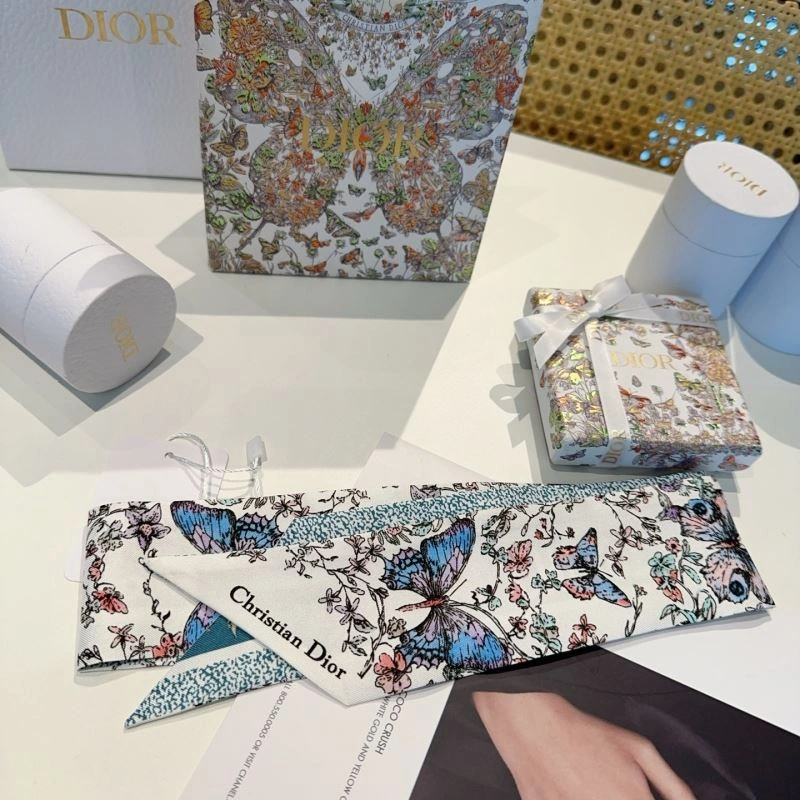 Low-cost Christian Dior Silk
