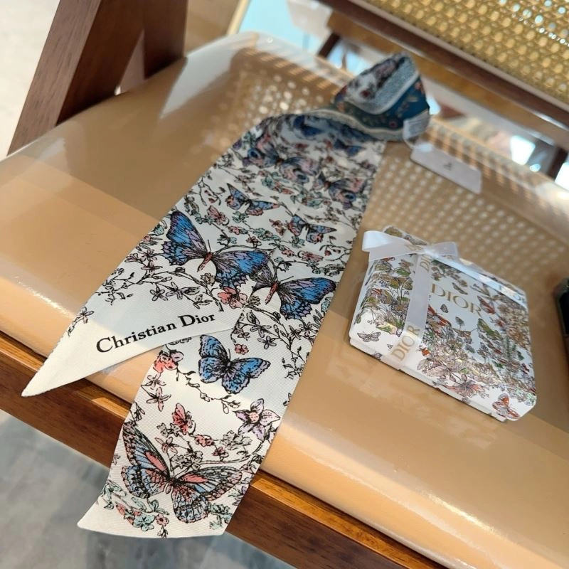 Low-cost Christian Dior Silk