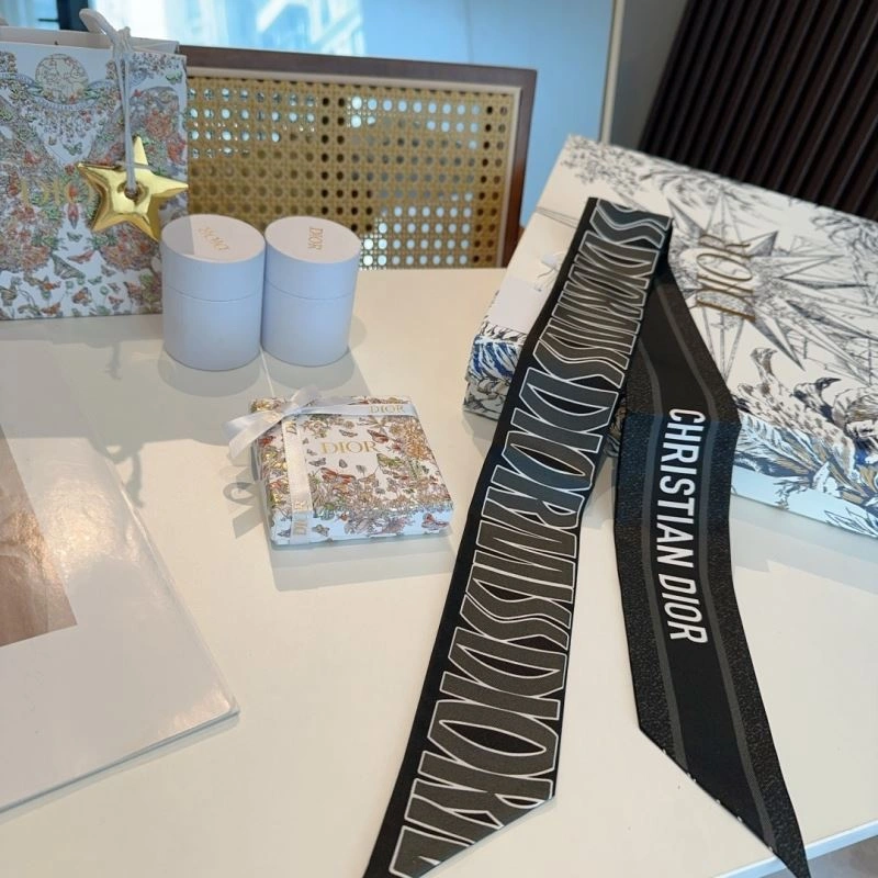 High accuracy Christian Dior Silk
