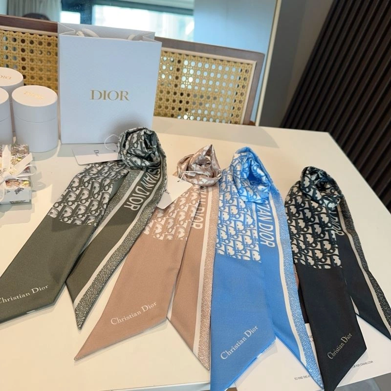 Low-cost Christian Dior Silk