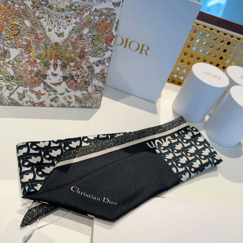 Low-cost Christian Dior Silk