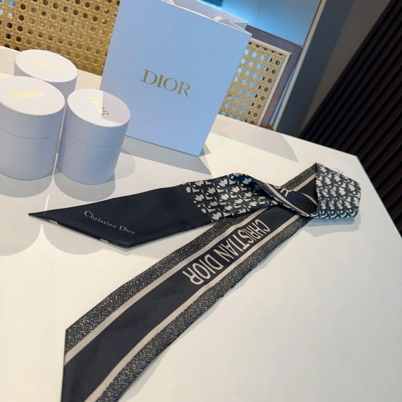 Low-cost Christian Dior Silk