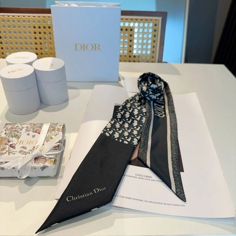 Low-cost Christian Dior Silk