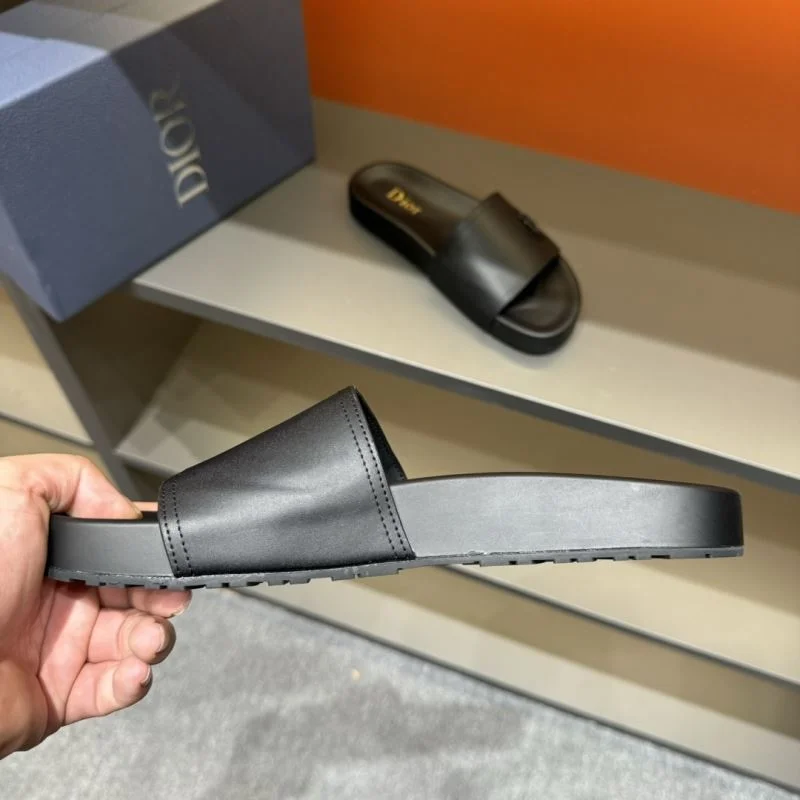 Inexpensive Christian Dior Slippers