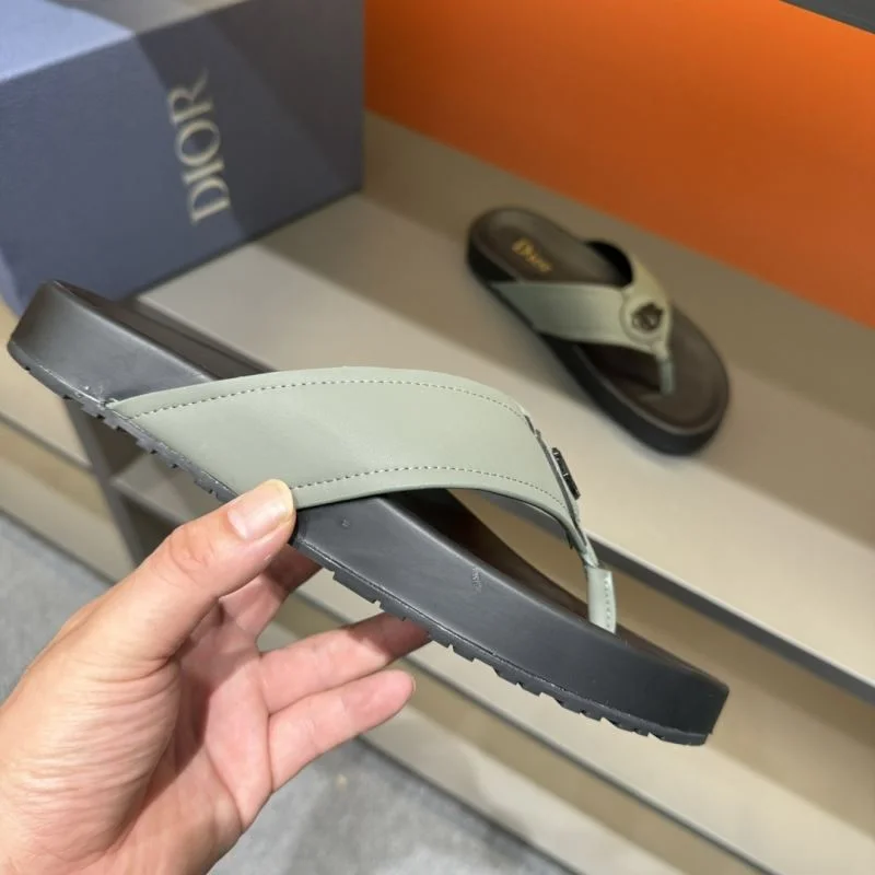 Accurate model Christian Dior Slippers