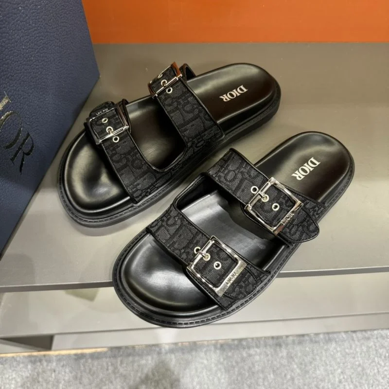 Top match Christian Dior Slippers