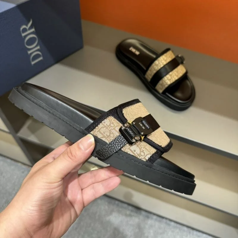 Low-cost Christian Dior Slippers