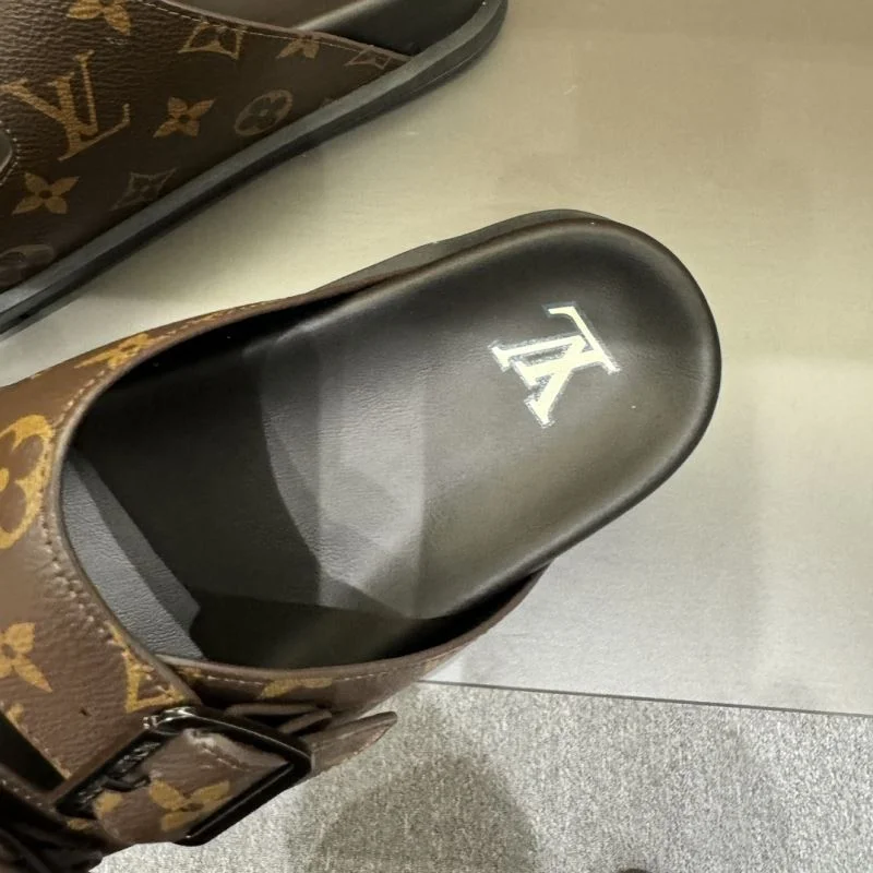 Inexpensive Christian Dior Slippers