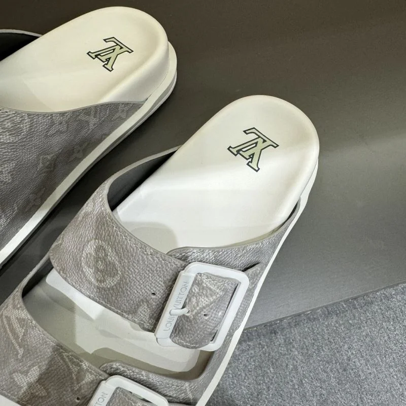 Indistinguishable Christian Dior Slippers