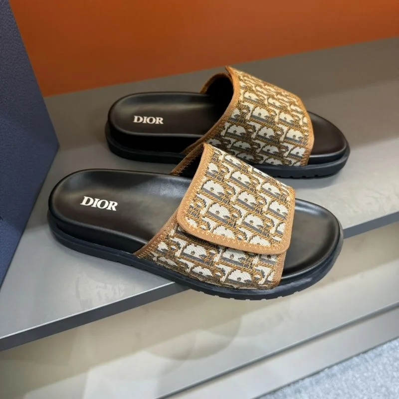 Top match Christian Dior Slippers