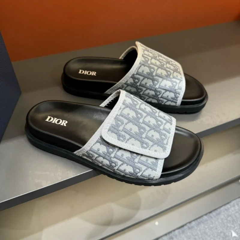 Accurate model Christian Dior Slippers