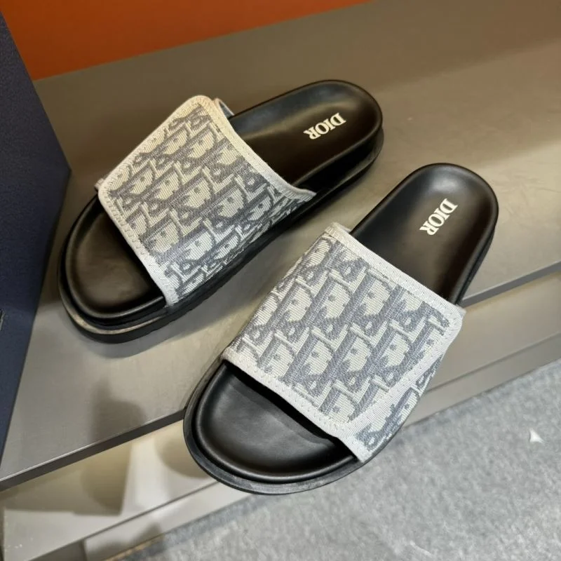 Accurate model Christian Dior Slippers