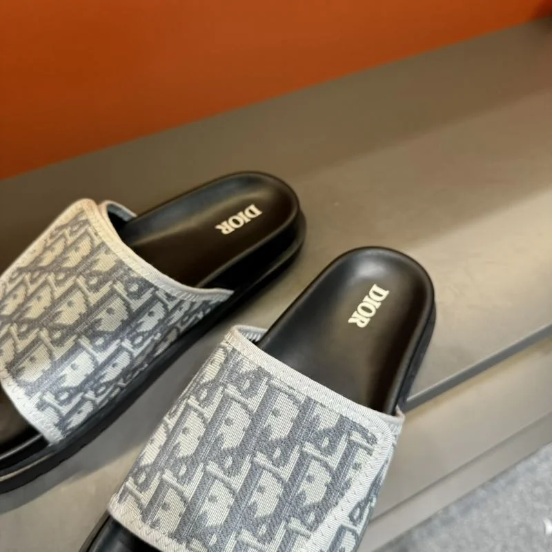 Accurate model Christian Dior Slippers