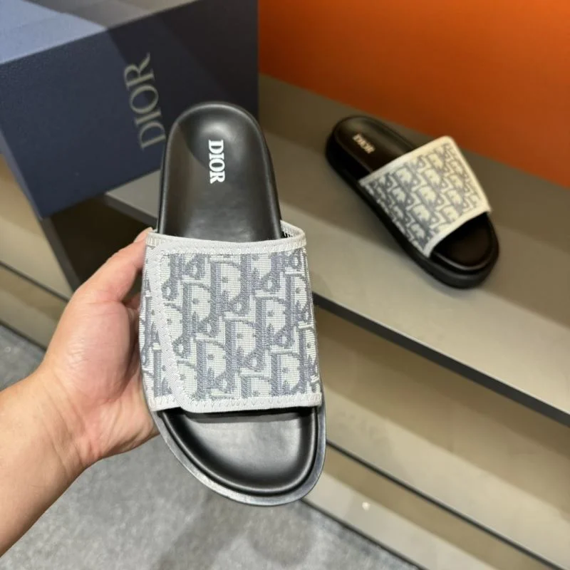 Accurate model Christian Dior Slippers