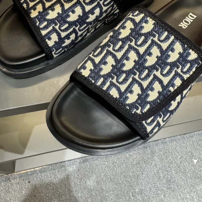 Low-cost Christian Dior Slippers