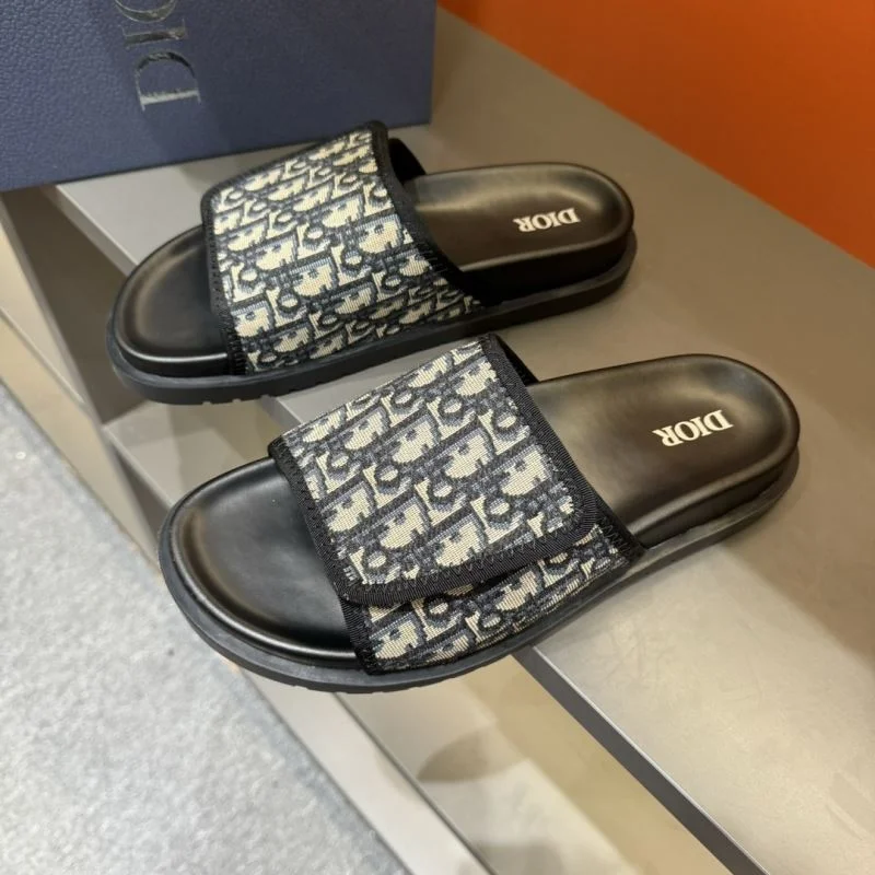 Low-cost Christian Dior Slippers