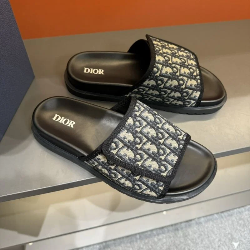 Low-cost Christian Dior Slippers