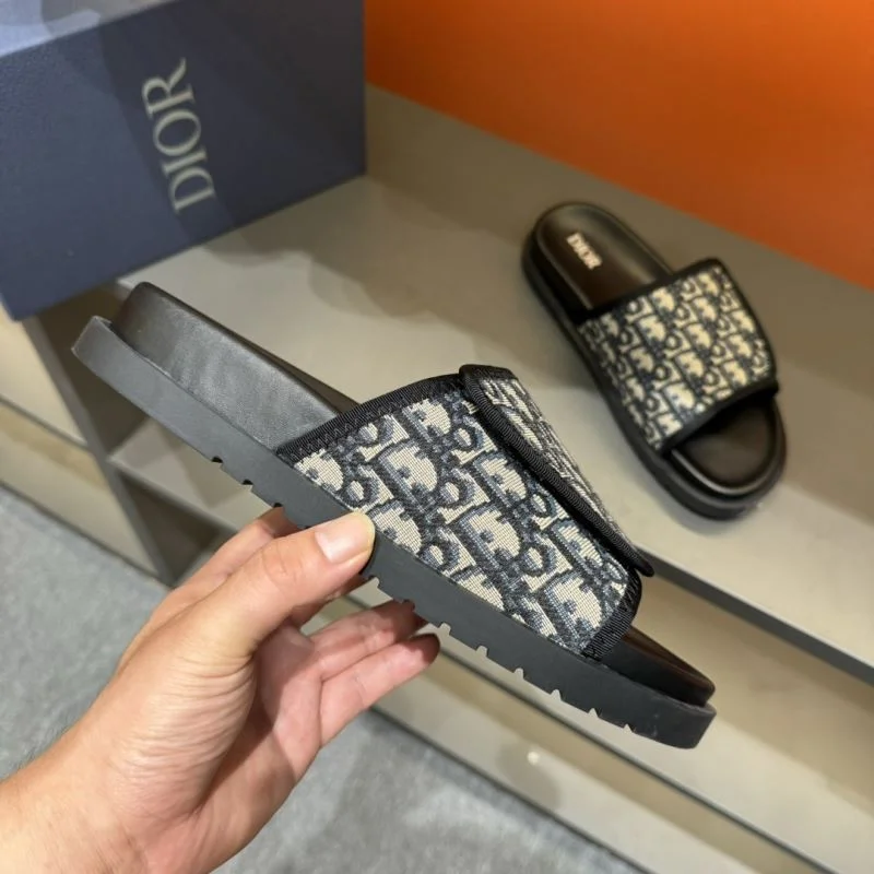 Low-cost Christian Dior Slippers