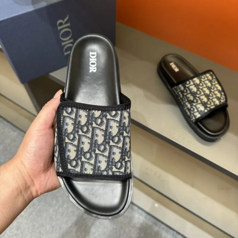 Low-cost Christian Dior Slippers