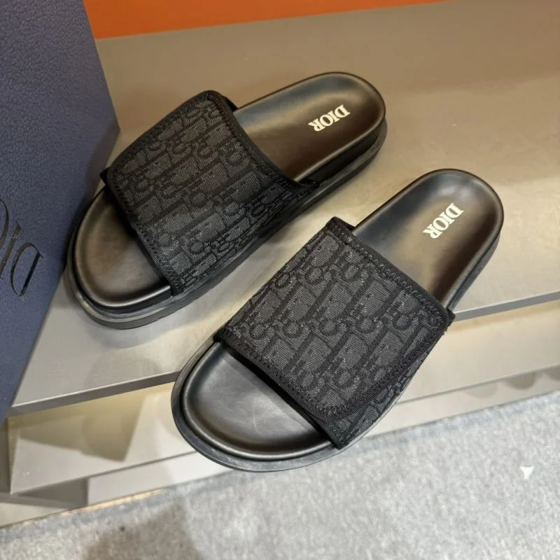 Low-cost Christian Dior Slippers