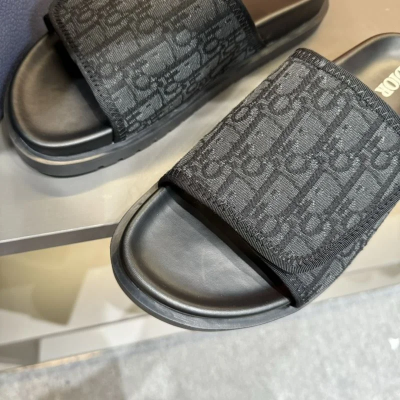 Low-cost Christian Dior Slippers