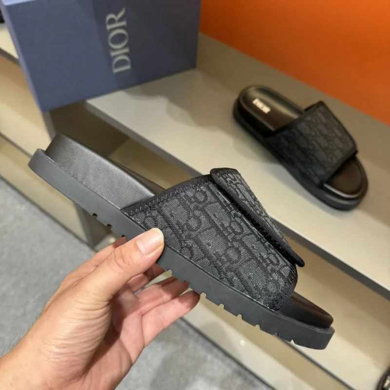 Low-cost Christian Dior Slippers